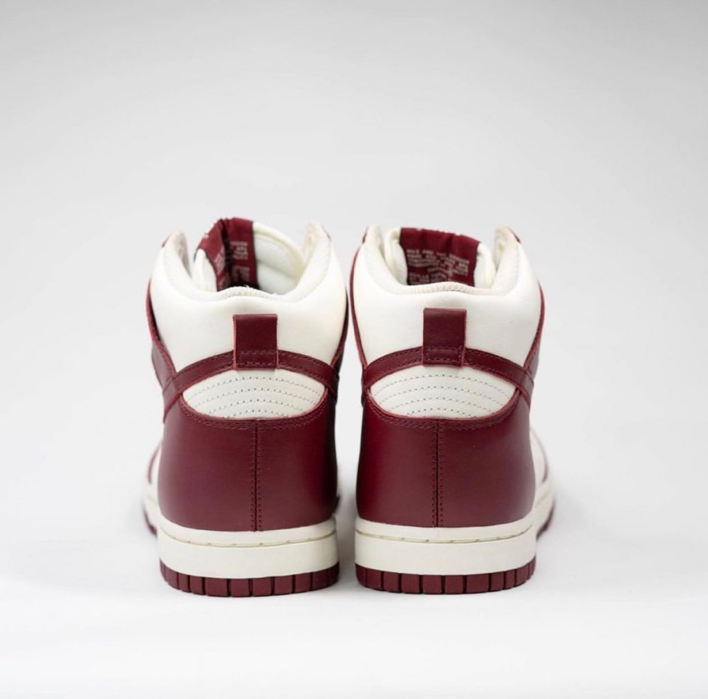 【Nike】Wmns Dunk High “Team Red”が国内2月12日に発売予定 | UP TO DATE