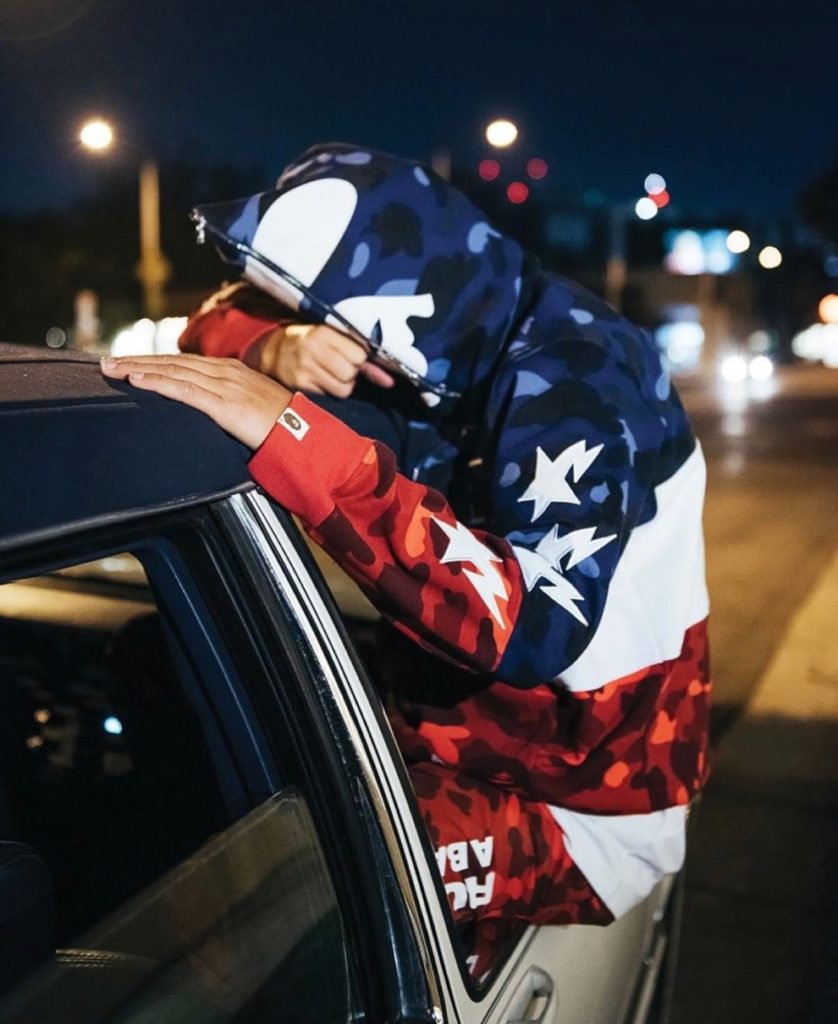 【BAPE® × RUSSELL ATHLETIC®】初コラボコレクションが12月26日に発売予定 | UP TO DATE