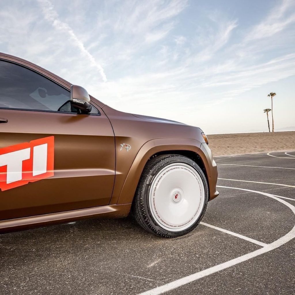 Travis ScottのCACTI仕様『Jeep®︎ Grand Cherokee Trackhawk』 | UP TO DATE