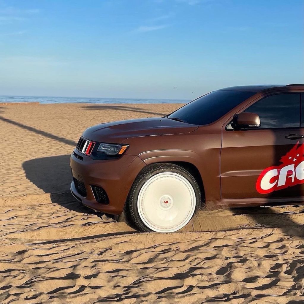 Travis ScottのCACTI仕様『Jeep®︎ Grand Cherokee Trackhawk』 | UP TO DATE