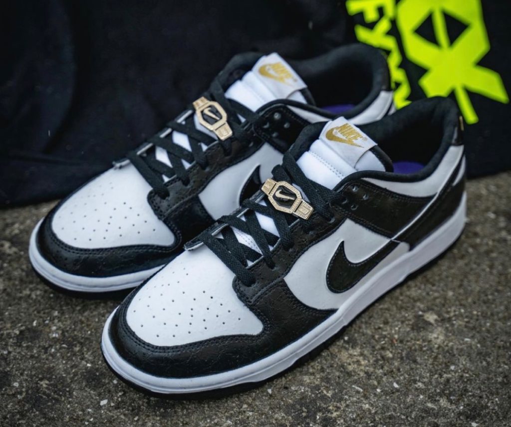 Nike Dunk Low Retro SE EMB “World Champ” White and Blackが国内7月2日に発売予定 ...