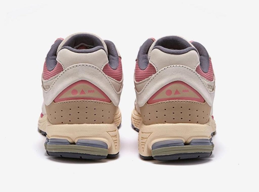 New Balance 『2002R “WONDERLAND PACK”』が国内6月11日／7月1日に発売予定 [M2002RWL ...