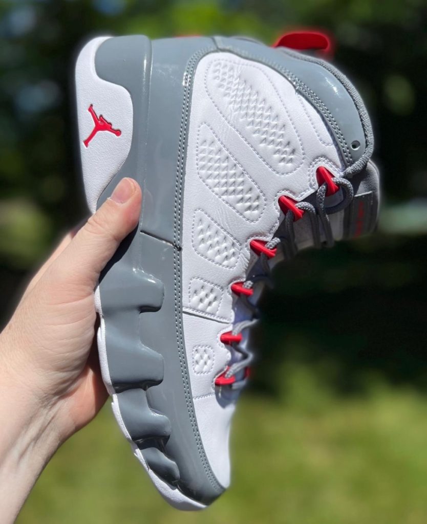 Nike Air Jordan 9 Retro “Fire Red”が11月23日に発売予定 | UP TO DATE