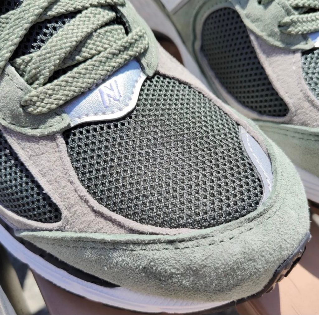 New Balance 『2002R “Light Green”』が海外8月15日より発売[M2002RG1] | UP TO DATE