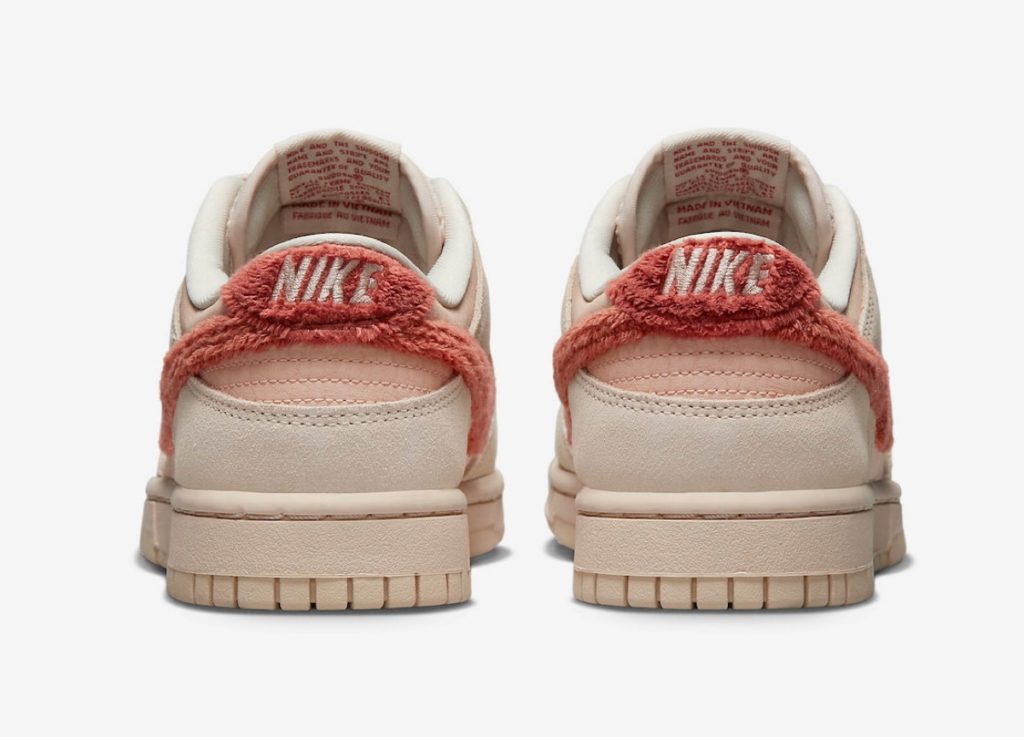 Nike Wmns Dunk Low “Plush Swoosh”が発売予定 [DZ4706-200] | UP TO DATE