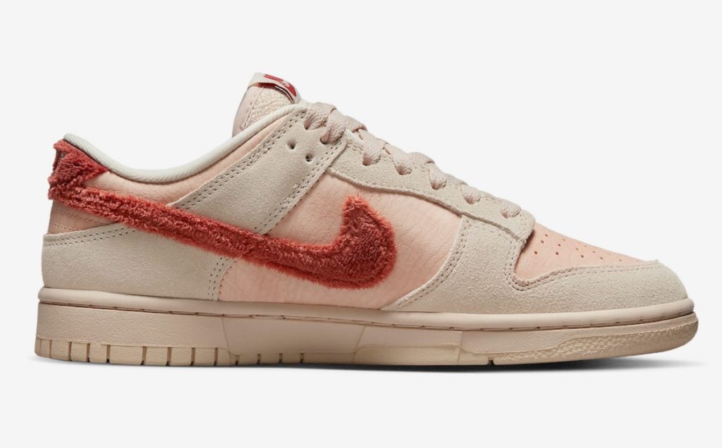 Nike Wmns Dunk Low “Plush Swoosh”が発売予定 [DZ4706-200] | UP TO DATE