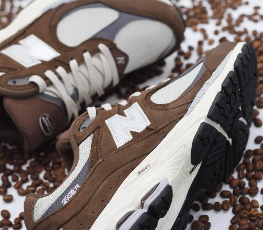 New Balance 『2002R “Mocha Brown”』が国内11月11日に発売予定 [M2002RHS] | UP TO DATE