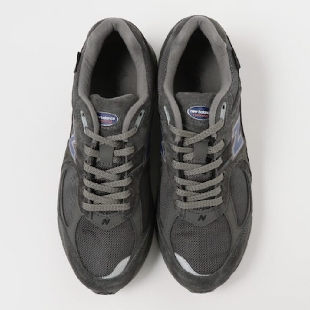 New Balance × BEAMS からGORE-TEXを採用した『2002R “CHARCOAL”』が国内2月4日より順次発売予定 ...