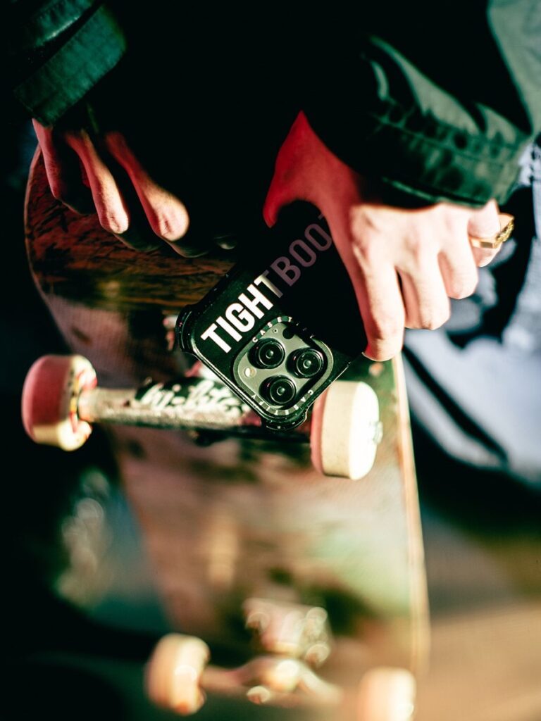 TIGHTBOOTH × CASETiFY 初コラボコレクションが国内3月31日より発売 | UP TO DATE