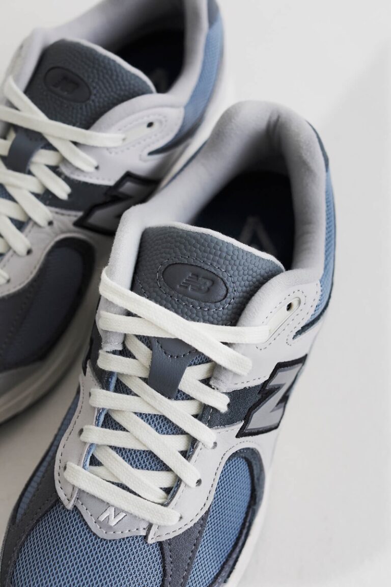 New Balance × atmos『2002R “Cybernetics Blue”』が国内7月15日に発売予定 [M2002RAN ...