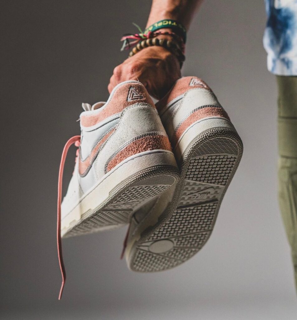 Social Status × Nike Attack SPが7月14日／8月25日より順次発売予定 [DZ4636-101 / DZ4636-102] | UP TO DATE