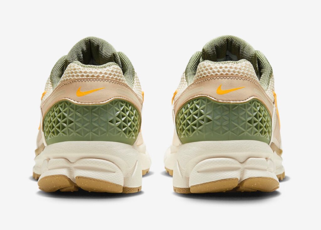 Nike Wmns Zoom Vomero 5 “Sail/Laser Orange”が発売予定[FQ6868-181] | UP TO DATE