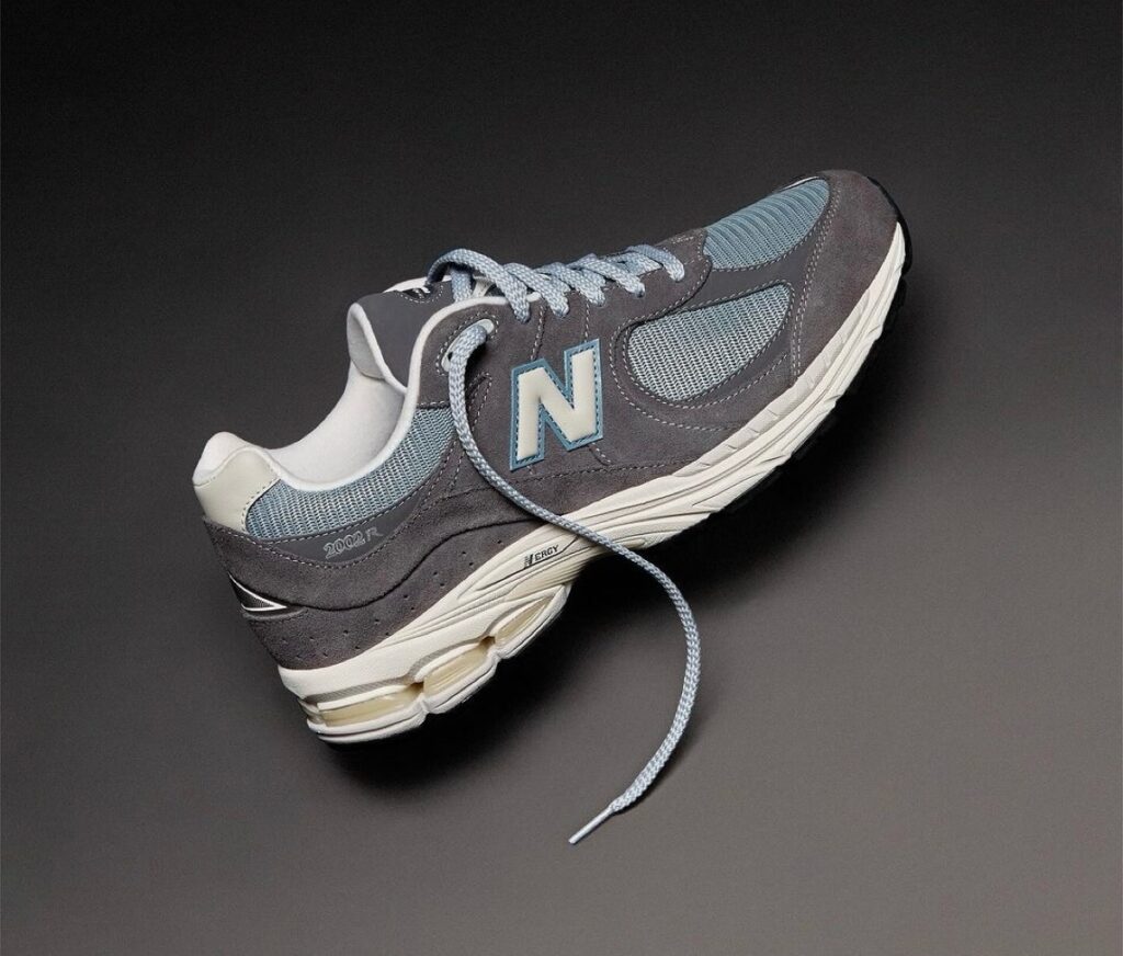New Balance 2002R “Steel Blue”が国内4月19日に発売[M2002RFB] | UP TO DATE