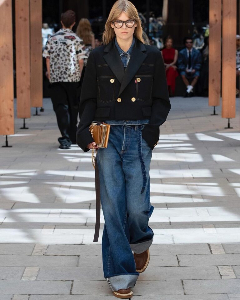 sacai × Levi’s 2025年春夏コラボコレクションが発売予定 【25SS】 | UP TO DATE