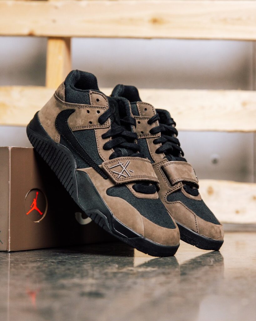 Travis Scott × Nike CJ1 T-Rexx / Jordan Jumpman Jack TR “Black Dark Mocha”が国内11月26日／11月27日／11月30 ...