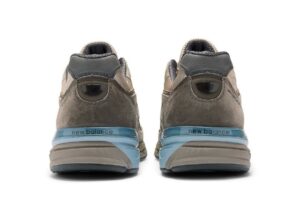 AURALEE × New Balance『990v4 “In Between”』が国内12月13日に発売[U990AR4 / U990AL4 ...