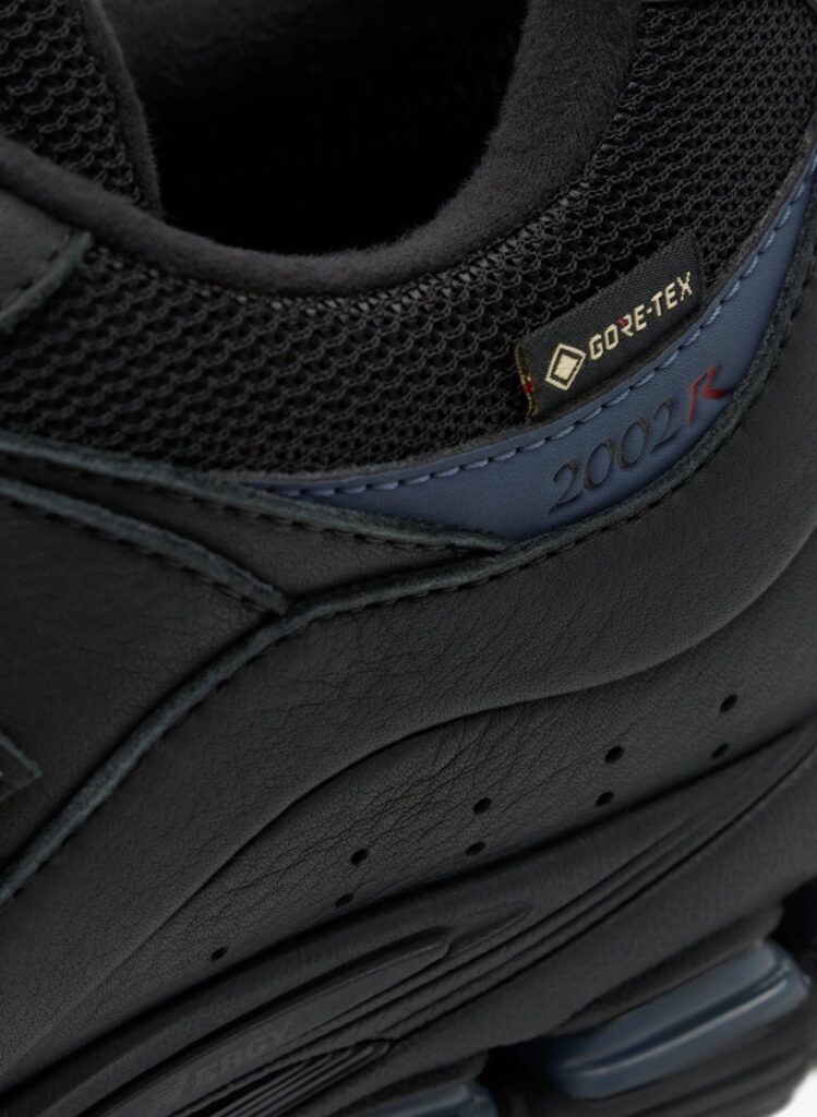 JJJJound x New Balance 『2002R GTX “Black”』が順次発売 [M2002RXW] | UP TO DATE