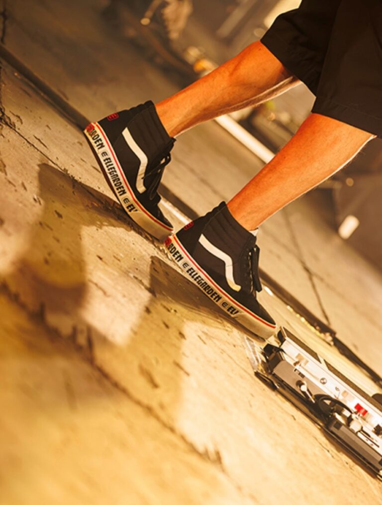 VANS x ELLEGARDEN コラボコレクションが国内12月25日より発売 | UP TO DATE