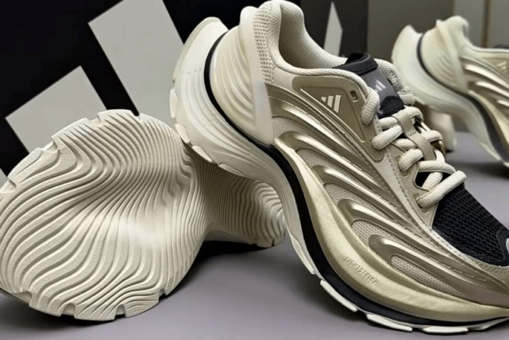 adidas 新型スニーカー『XLG Metawave』が順次発売予定 | UP TO DATE