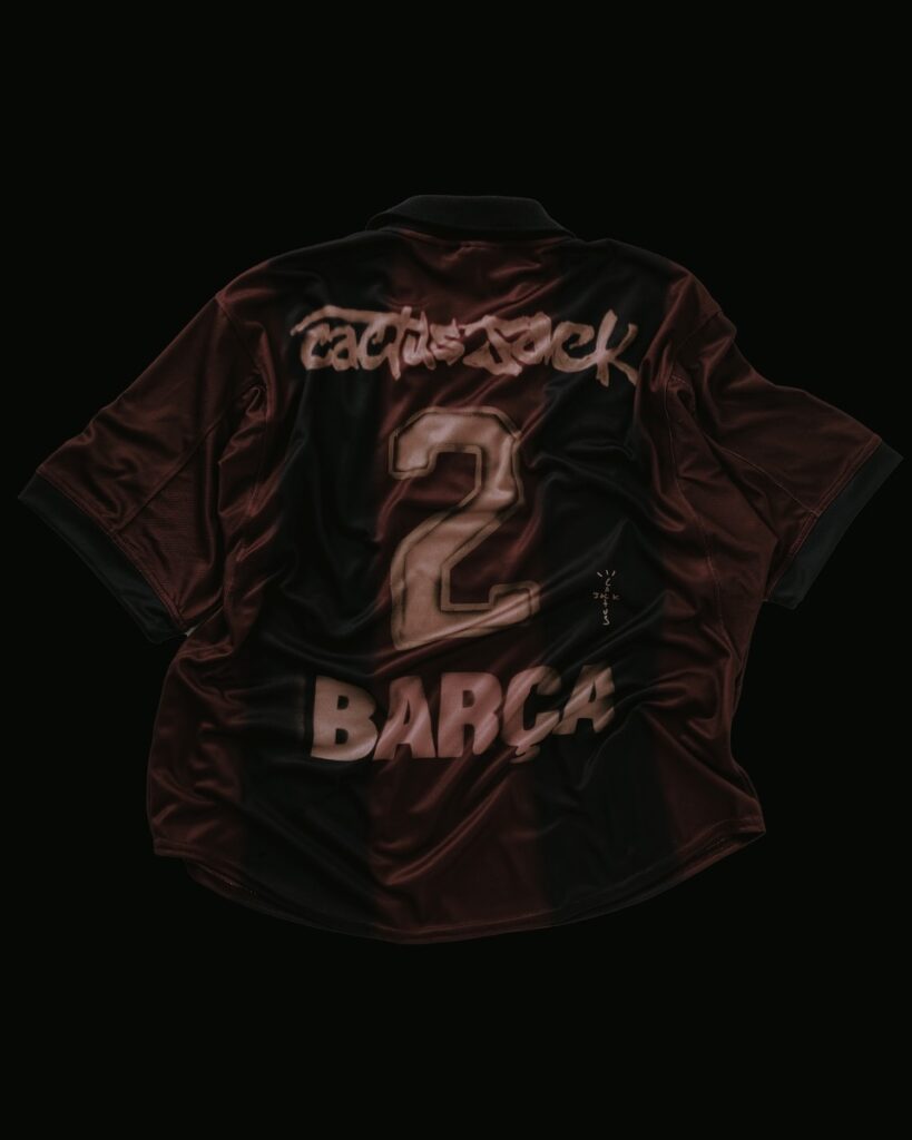 Travis Scott x FC Barcelona エル・クラシコ用コラボユニフォームが発表。5月9日には限定コレクションの販売も ...