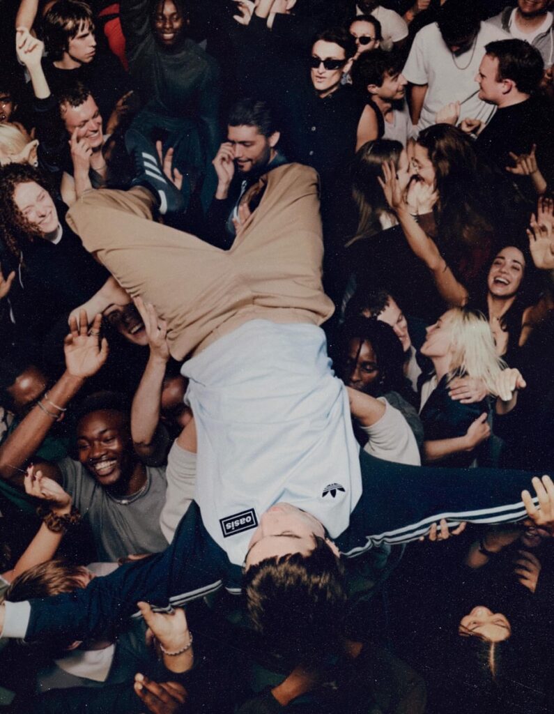 adidas x Oasis LIVE ‘25 コレクションが国内10月14日に再販。日本限定アイテムもあり [KI9224 / KI9223 ...