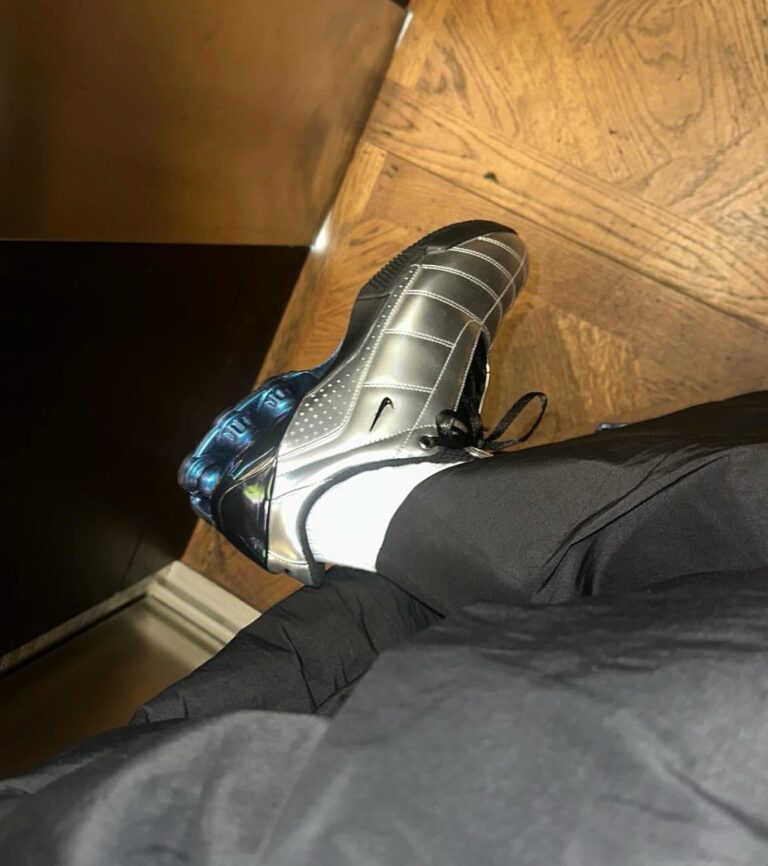 Maha Amsterdam x Nike Total 90 Shox Secutor Magia SP “Metallic Silver”が ...