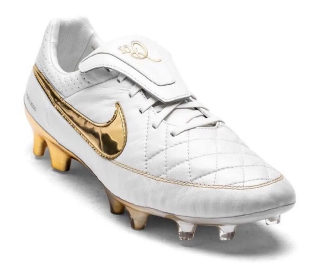 Nike Cryo Shot Tiempo Legend R10 “Touch of Gold”が発売予定[IQ8164-100] | UP ...