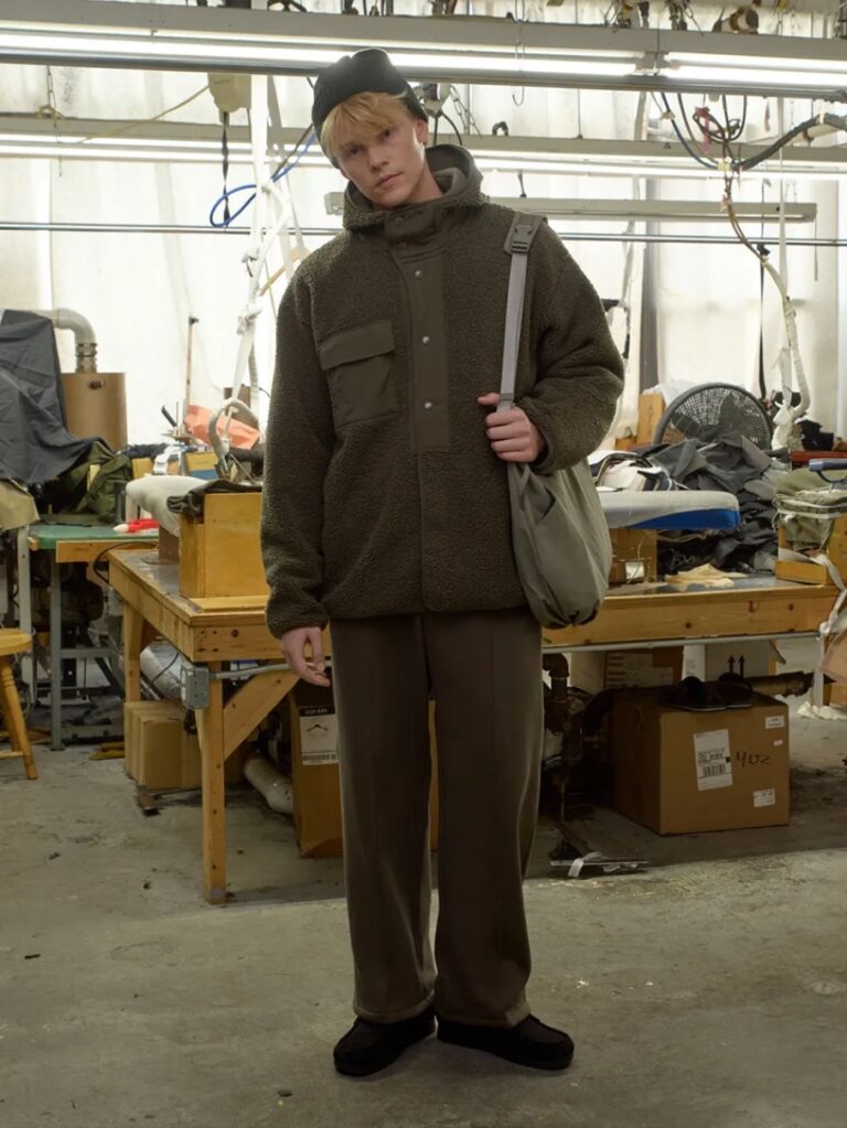 GU x ENGINEERED GARMENTS 初コラボコレクションが国内12月5日より発売 | UP TO DATE